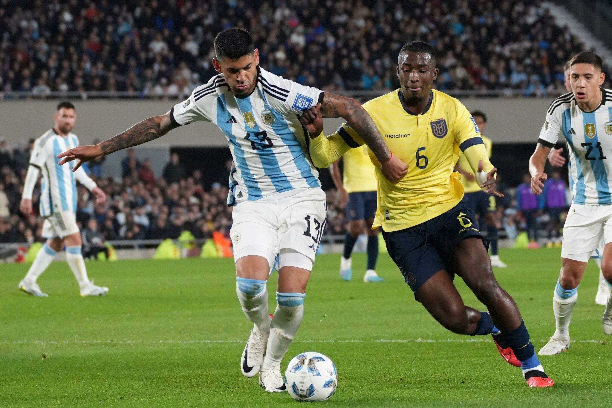 William Pacho Completes Move to Paris Saint-Germain - transfer-site.co.uk