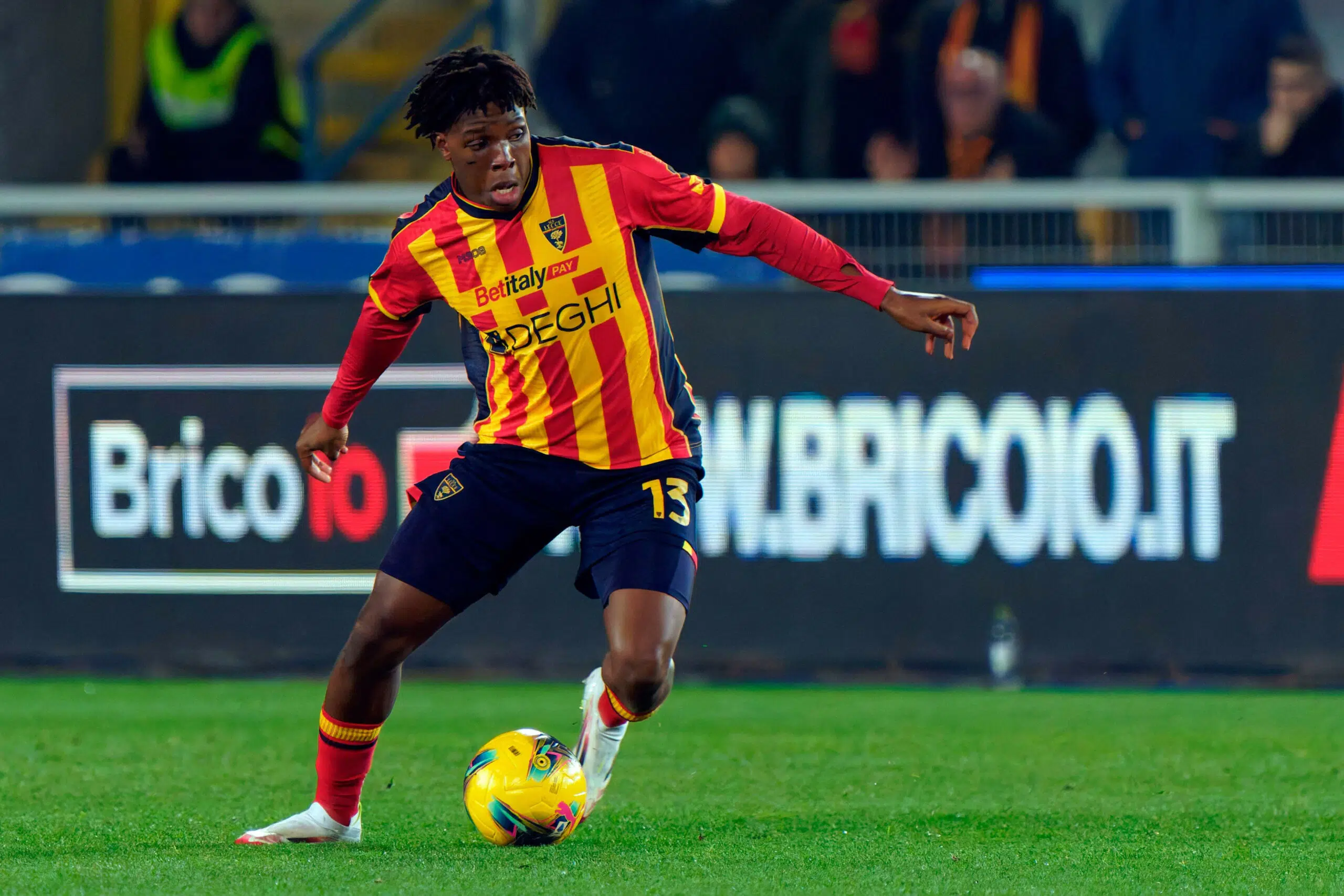 Patrick Dorgu's New Chapter at Manchester United - transfer-site.co.uk