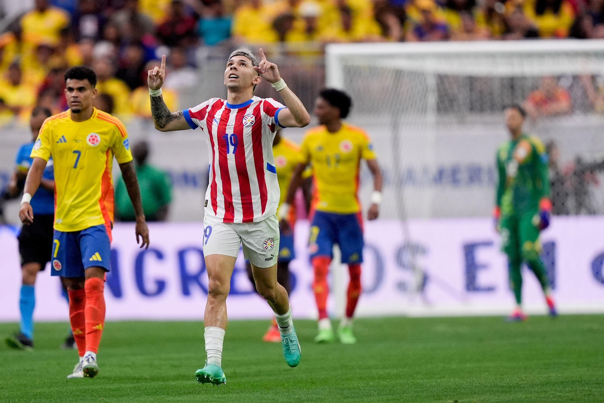 Palmeiras Eyeing Move for Brighton's Júlio Enciso - transfer-site.co.uk