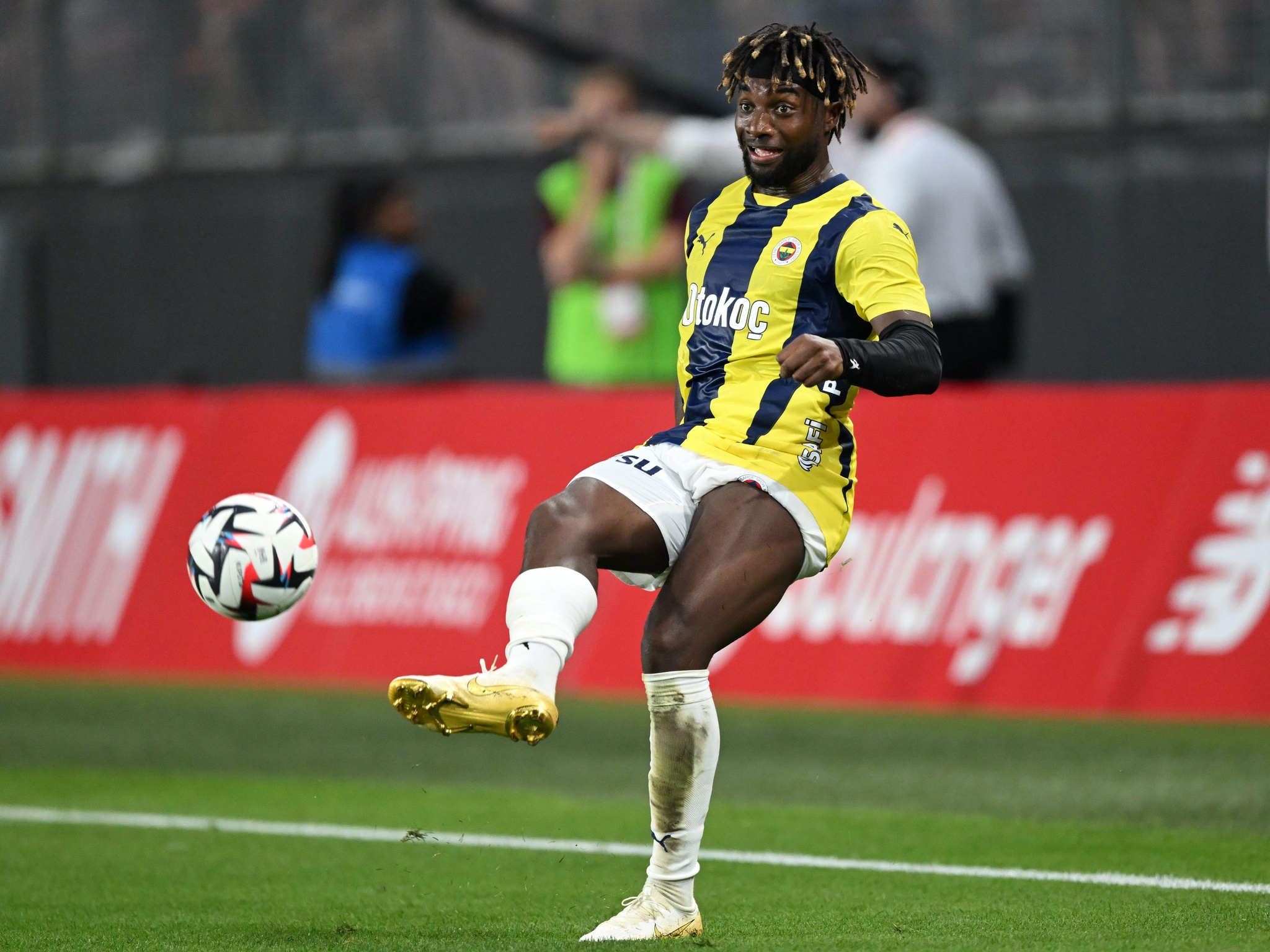 Saint-Maximin's Impact and Transfers: Al-Ahli to Club América ...
