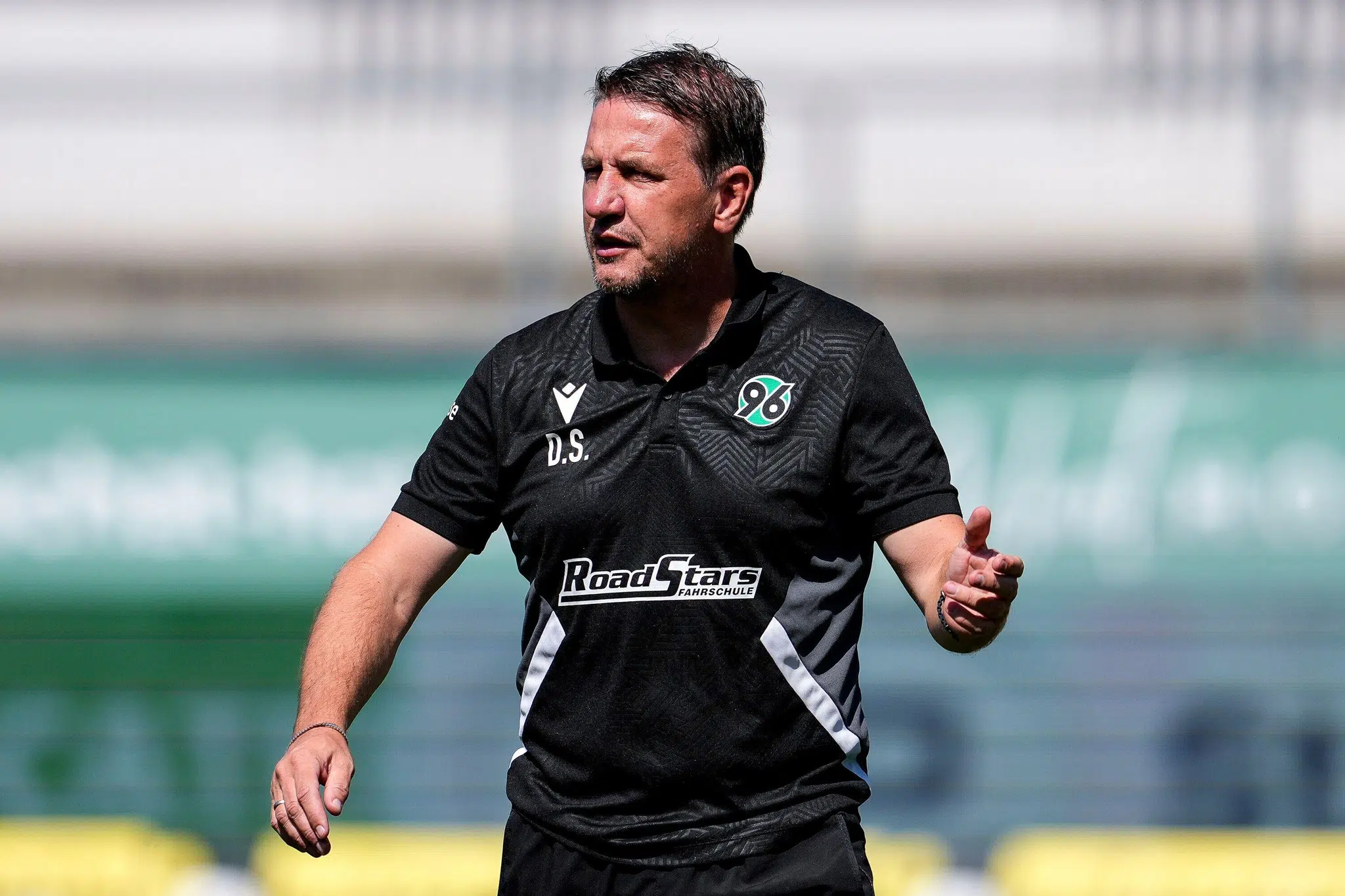 Barnsley FC's Managerial Conundrum: A Return to Familiar Faces ...