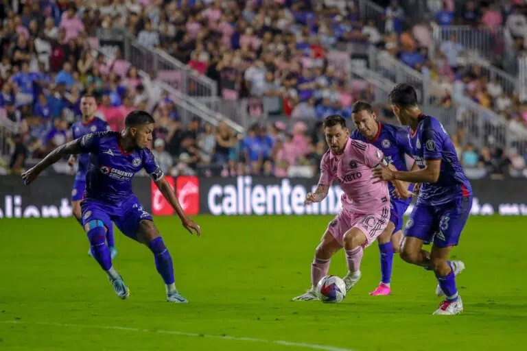 Mauro Zaleta's Loan Move to Necaxa Sparks Reaction Among Fans ...