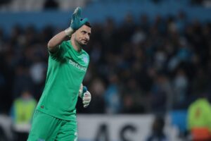 Rosario Central's Managerial Decision: Almirón Stays On - transfer-site ...